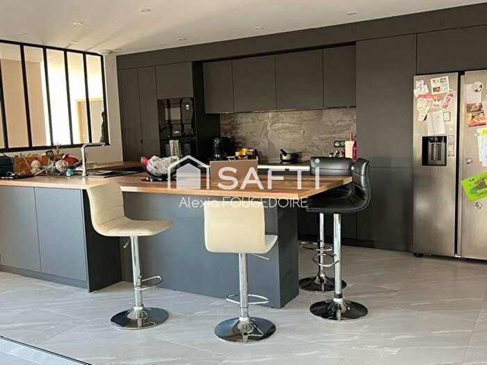 Maison 6 pièces à Saint-Juéry, à vendre