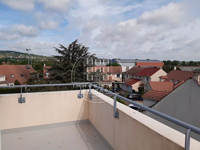 Achères, Champs de Villars, Le Magasin, Gare, Petite-Arche : Appartement 3 pièces à louer