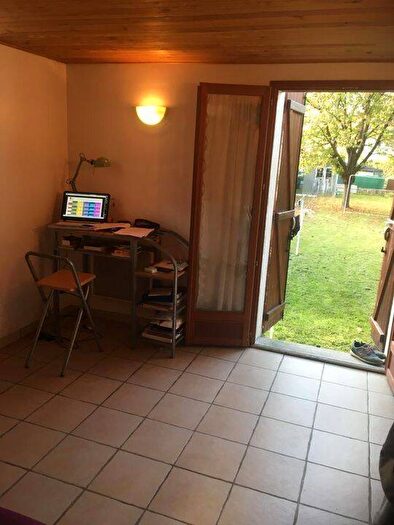 Sud, Gières : Appartement 1 pièce à louer
