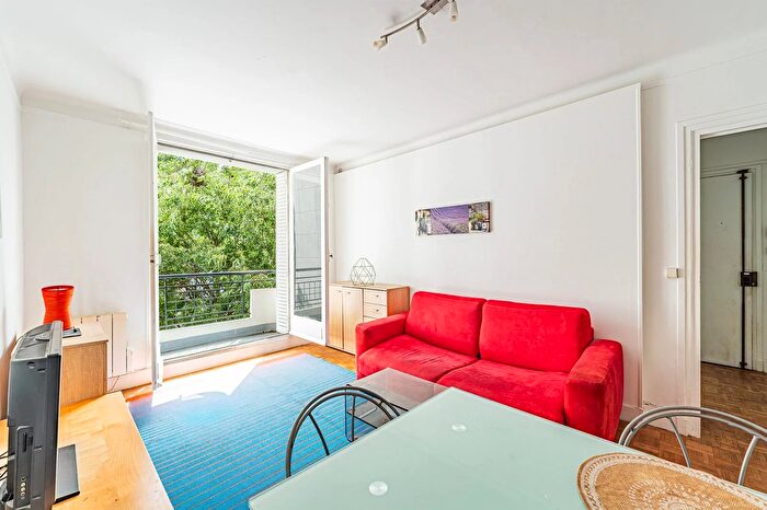Appartement 3 pièces à vendre à Paris 17ème, Epinettes, Bessières