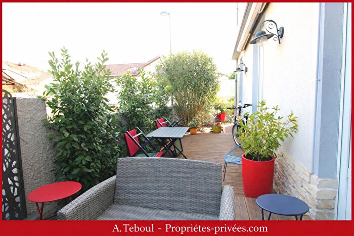 Maison 6 pièces à Villeurbanne, Les Poulettes, à vendre