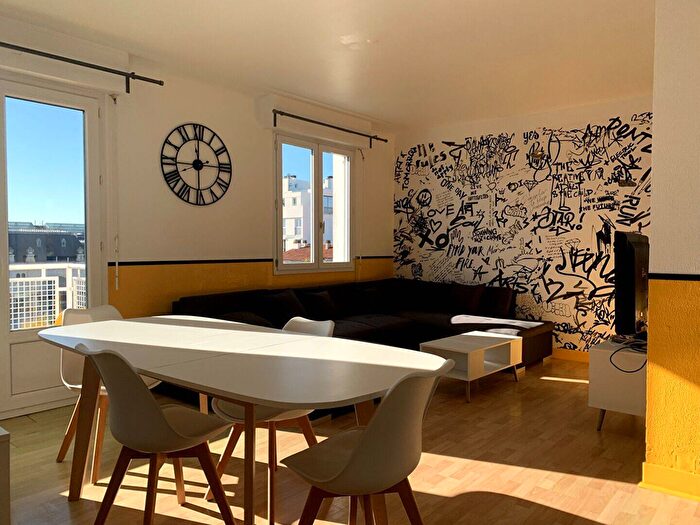 Appartement 5 pièces à Centre Ville, La Rochelle, à louer