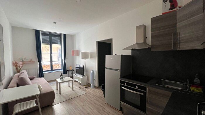 Appartement à louer - Hyper Centre-Vieille Ville, Saint-Étienne - 2 pièces - 1 chambre