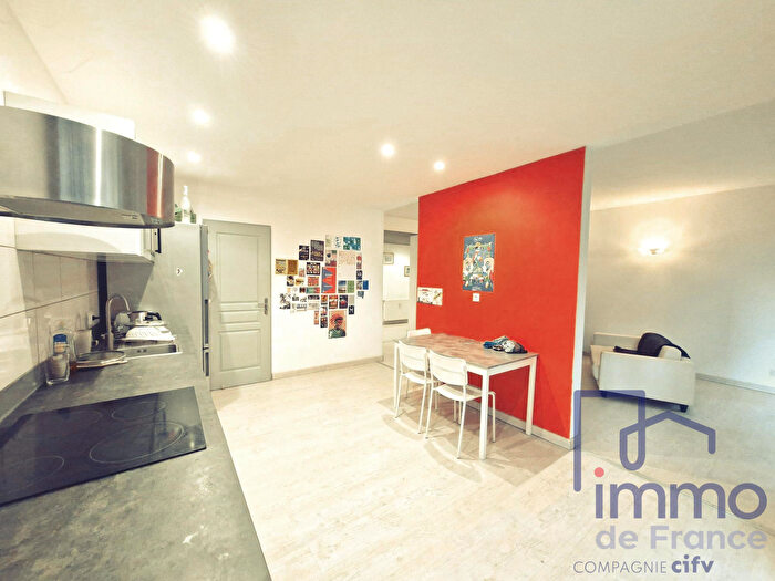 Appartement à vendre - Saint-Étienne, Centre-ville, Peuple, Chavanelle - 6 pièces - 4 chambres