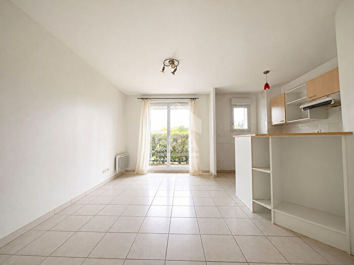 Étampes, Saint-Pierre : Appartement 3 pièces à vendre