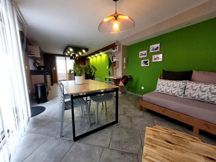 Appartement à louer - Baccarat - 3 pièces - 2 chambres