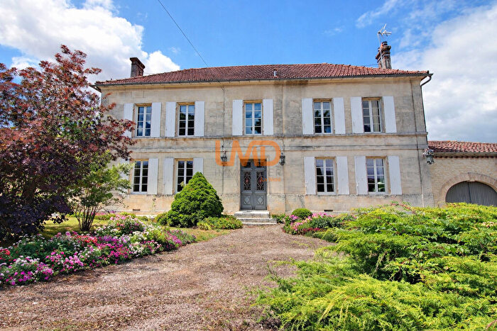 Maison à vendre - Germignac - 10 pièces - 7 chambres