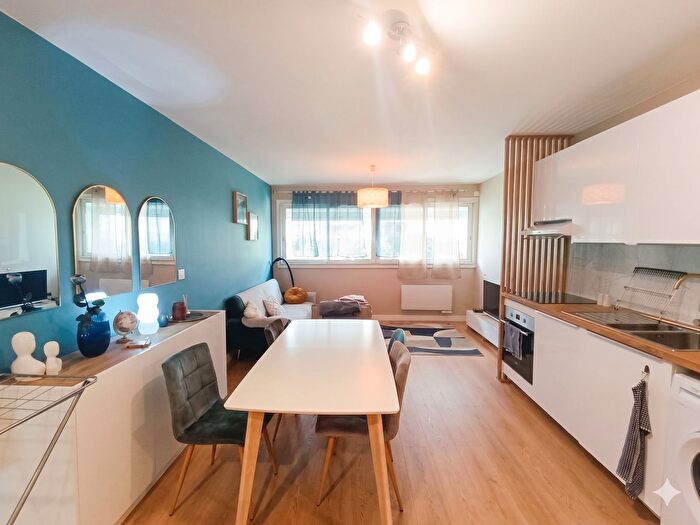 Appartement à louer - Toulouse, Ancély, Arènes romaines - 4 pièces - 3 chambres