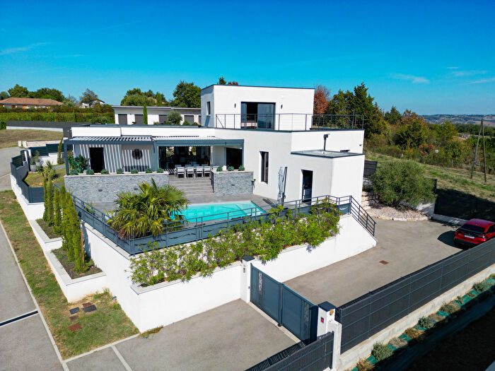 Maison 6 pièces à Saint-Prim, à vendre