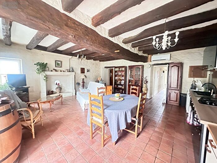 Crouzilles : Maison à vendre