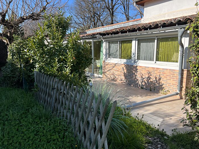 Maison à vendre - Castelsarrasin, Centre-ville - 5 pièces - 2 chambres