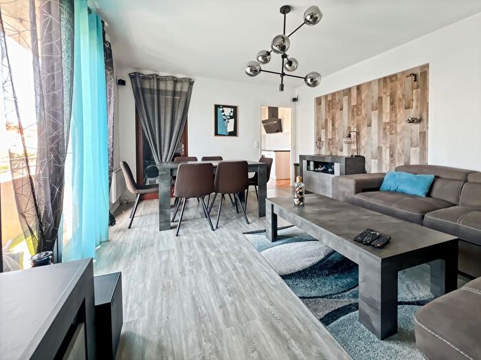 Saint-Raphaël, Plateau Notre-Dame : Appartement 4 pièces à vendre