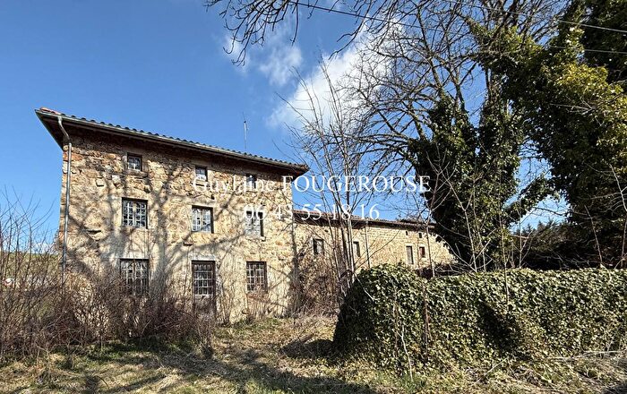Maison 5 pièces à Saint-Anthème, à vendre