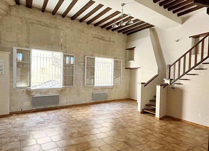 Appartement à vendre - Arles, Centre-ville - 4 pièces - 2 chambres