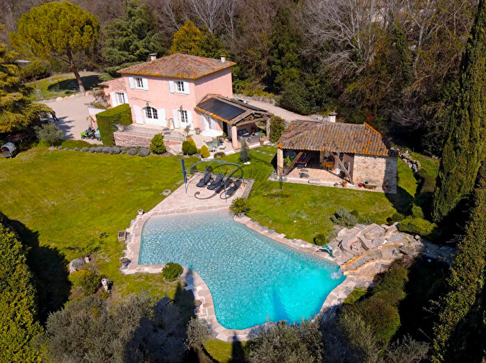 Maison 7 pièces à Meyrargues, à vendre