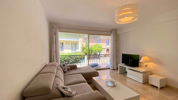 Appartement 3 pièces à vendre - Cannes, Prado, République