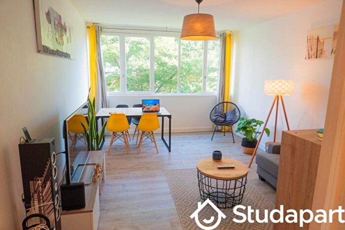 Appartement à louer - Gaudinière, Nantes - 1 pièce - 4 chambres