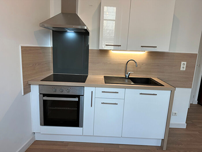 Appartement à louer - Clermont-Ferrand, Delille, Cathédrale, La Gare - 2 pièces - 1 chambre