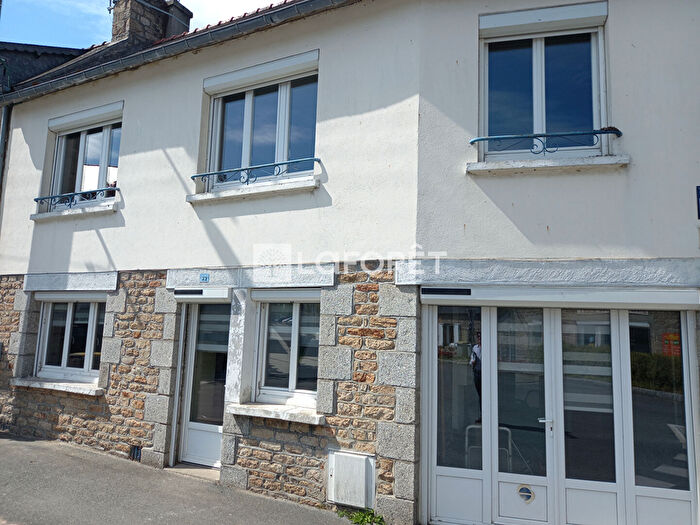 Maison à vendre - Guingamp - 5 pièces - 3 chambres