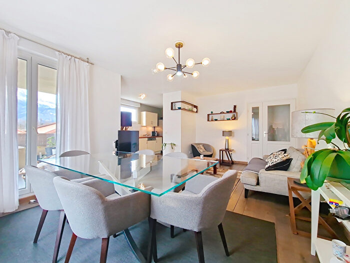 Appartement à vendre - Villard-Bonnot - 4 pièces - 3 chambres