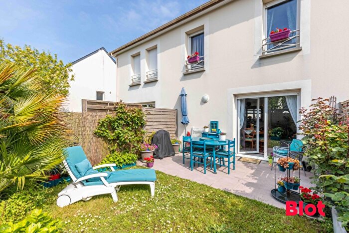 Maison à vendre - La Mézière - 5 pièces - 4 chambres