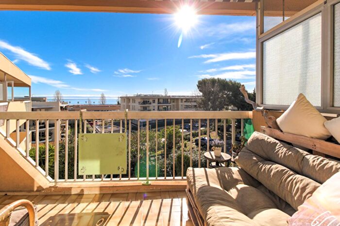 Appartement à vendre - Villeneuve-Loubet, Les Hauts de Vaugrenier, Les Maurettes, Vaugrenier - 3 pièces - 2 chambres