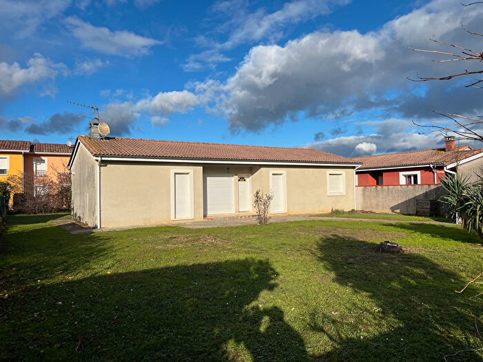 Maison à vendre - La Tour-du-Crieu - 4 pièces - 3 chambres