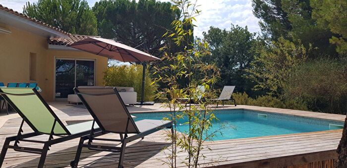 Maison à louer - La Tour-dAigues - 4 pièces - 3 chambres