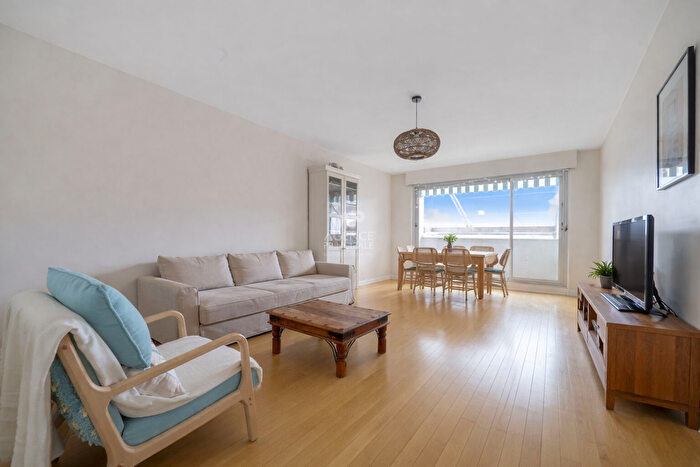 Appartement à vendre - Sèvres, Centre-ville, Cristallerie, Manufacture, Danton - 5 pièces - 4 chambres