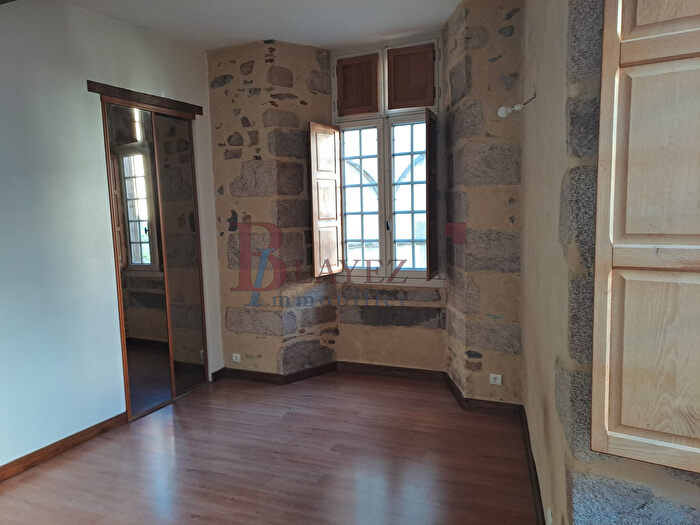 Tulle, Centre-ville : Appartement 4 pièces à louer