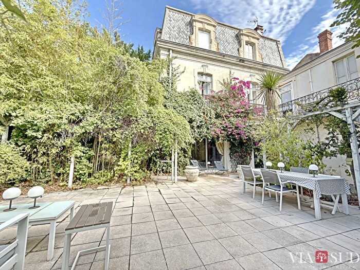 Maison à vendre - Béziers, Champ de Mars - 9 pièces - 5 chambres