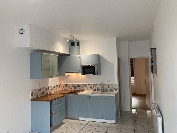 Appartement à louer - Nord, Gisors - 2 pièces - 1 chambre