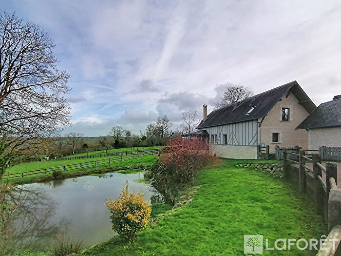 Maison à louer - Douville-en-Auge - 5 pièces - 3 chambres
