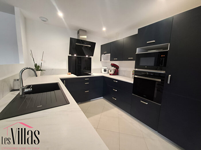 Maison à vendre - Narbonne - 6 pièces - 5 chambres