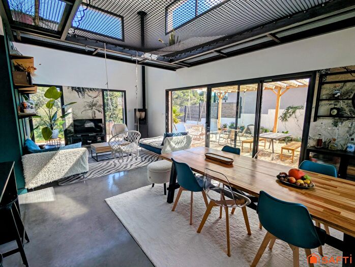 Maison à vendre - Nîmes, Mas de Lauze, Carreau de Lanes - 6 pièces - 4 chambres