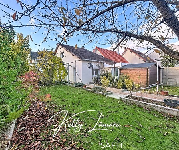 Saint-Cyr-l'École, Langevin : Maison 5 pièces à vendre