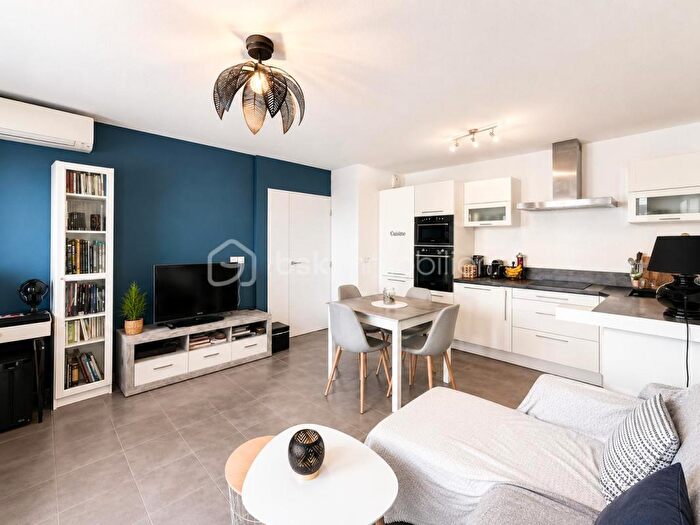 Auribeau-sur-Siagne : Appartement 2 pièces à vendre