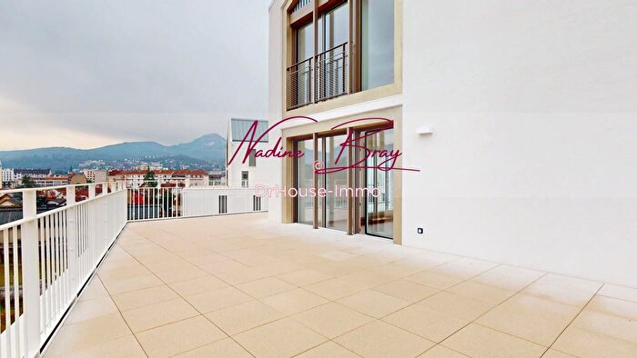 Appartement à vendre - Chambéry, Centre-ville - 4 pièces - 3 chambres