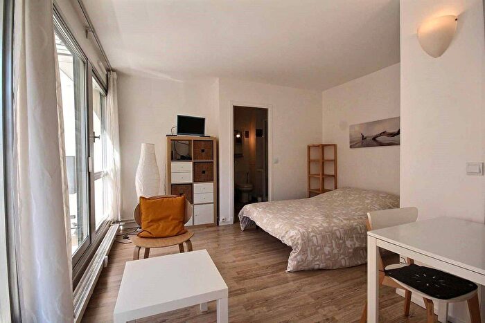 Appartement à louer - Val de Grace, Paris ème arrondissement - 1 pièce