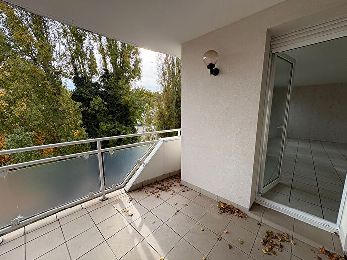 Appartement à louer - Saint-Avold, Centre-ville, Felsberg, Route de DourdHal - 3 pièces - 2 chambres