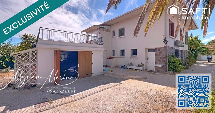 Maison à vendre - Fréjus, Saint-Aygulf - 8 pièces - 3 chambres
