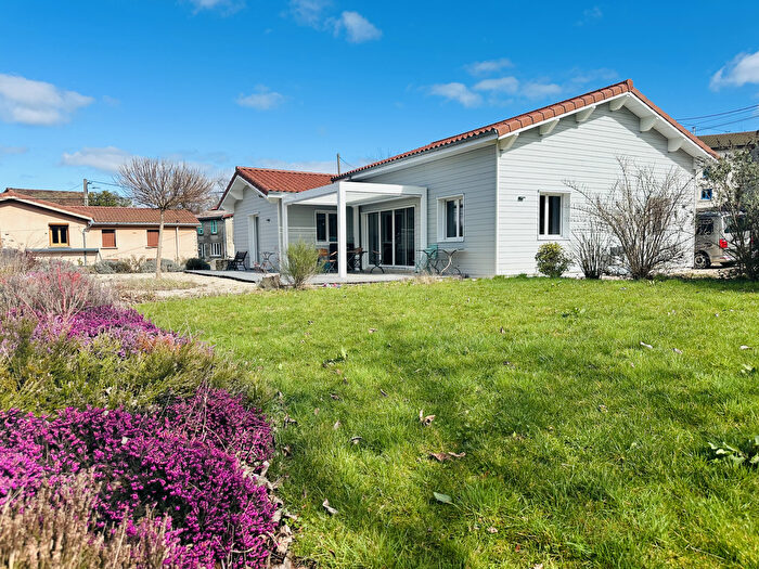 Maison à vendre - Viscomtat - 3 pièces - 2 chambres