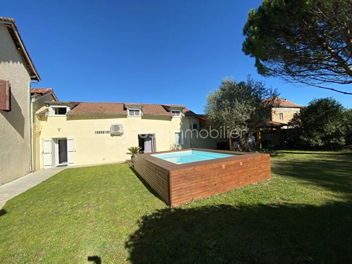 Maison à vendre - Villecomtal-sur-Arros - 5 pièces - 2 chambres