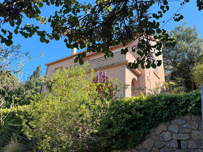 Maison 6 pièces à Hyères, Pyanet, à vendre