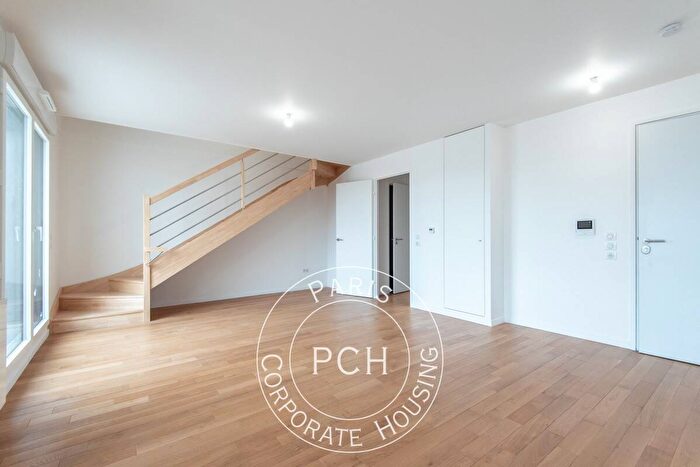 Appartement à louer - Faubourg de lArche, Courbevoie - 3 pièces - 3 chambres