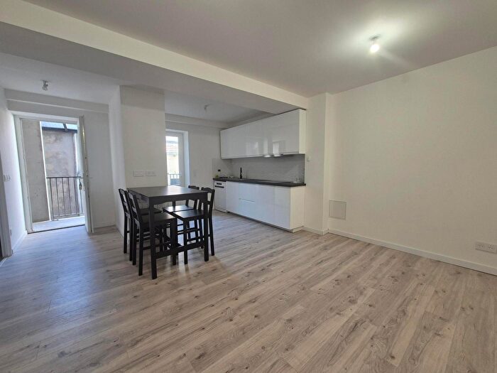 Mâcon, Centre-ville - Appartement 3 pièces à louer