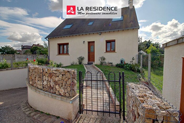 Maison à vendre - Les Mureaux, Nouvelle France - 6 pièces - 5 chambres
