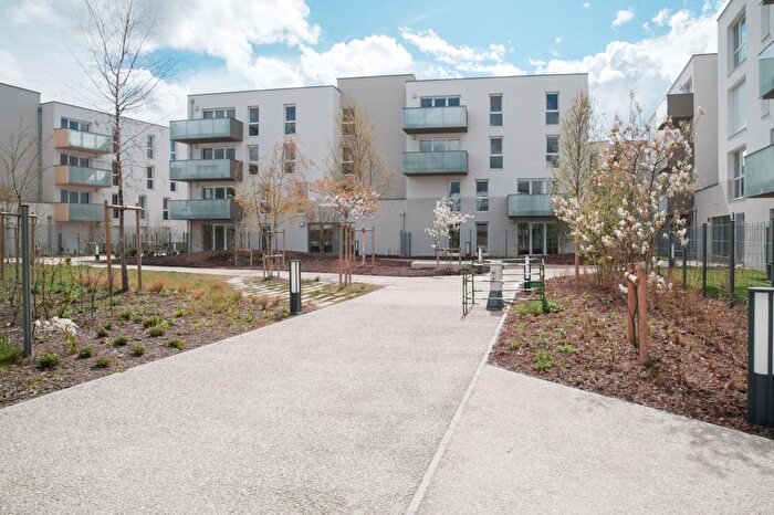 Bezannes : Appartement 3 pièces à louer