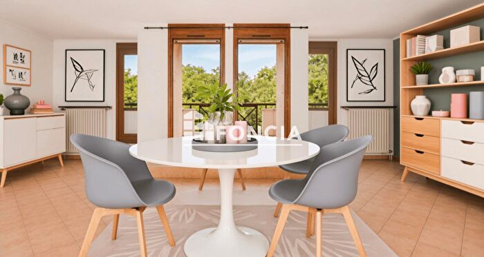 Francheville, Francheville Le Bas, Grandes-Terres, Le Chater : Appartement 4 pièces à vendre