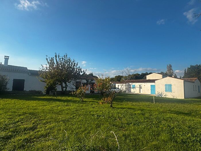 Maison à vendre - Dolus-dOléron - 8 pièces - 5 chambres